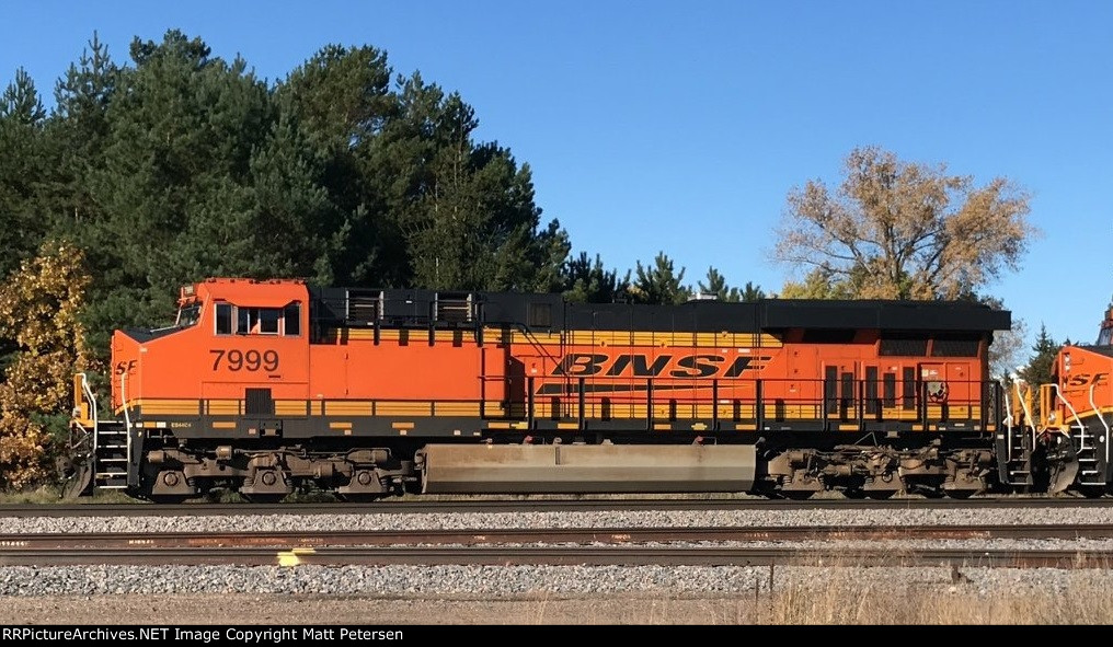 BNSF 7999